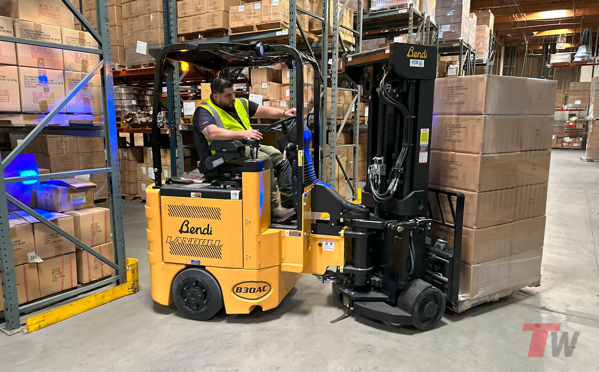 How Bendi Forklifts Compare to Reach Trucks | Total Warehouse